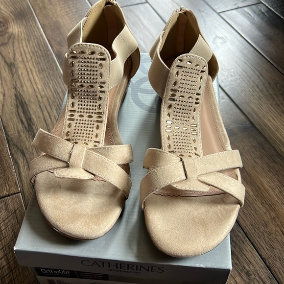 Catherines | Shoes | Catherines Womens Tan Sandals With Gemstones Size ...